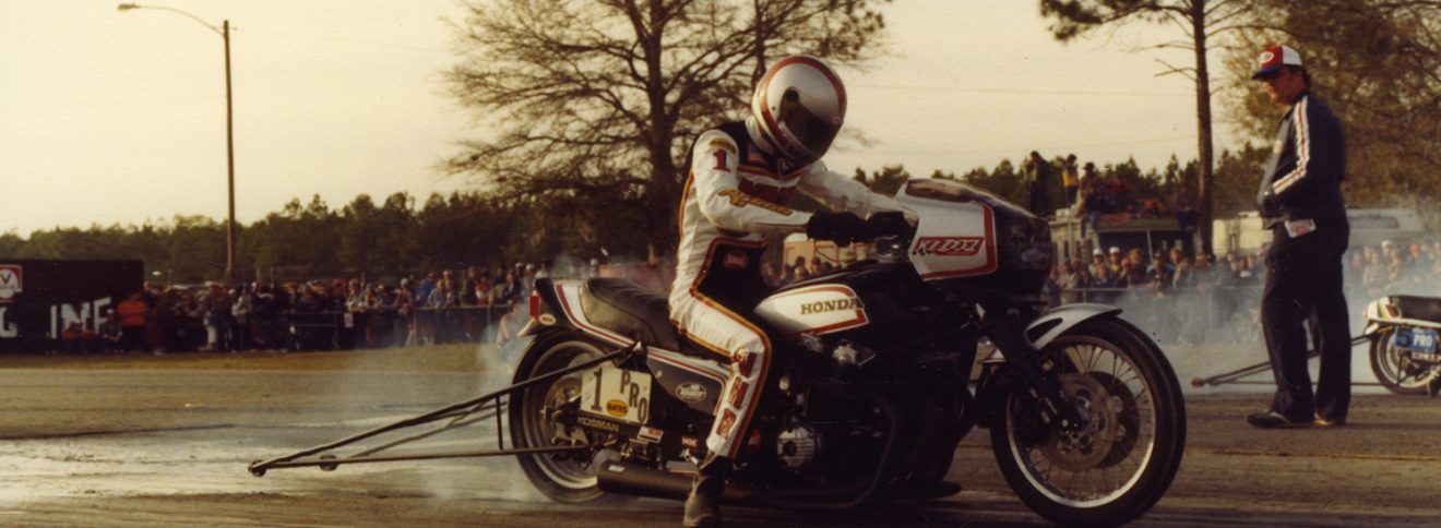 QUARTER MILESTONES: A HISTORY OF MOTORCYCLE DRAG RACING - Vance & Hines